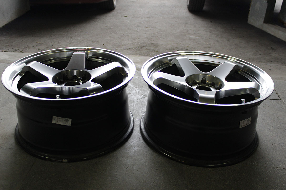 Диски Uras пара - Japan Wheels