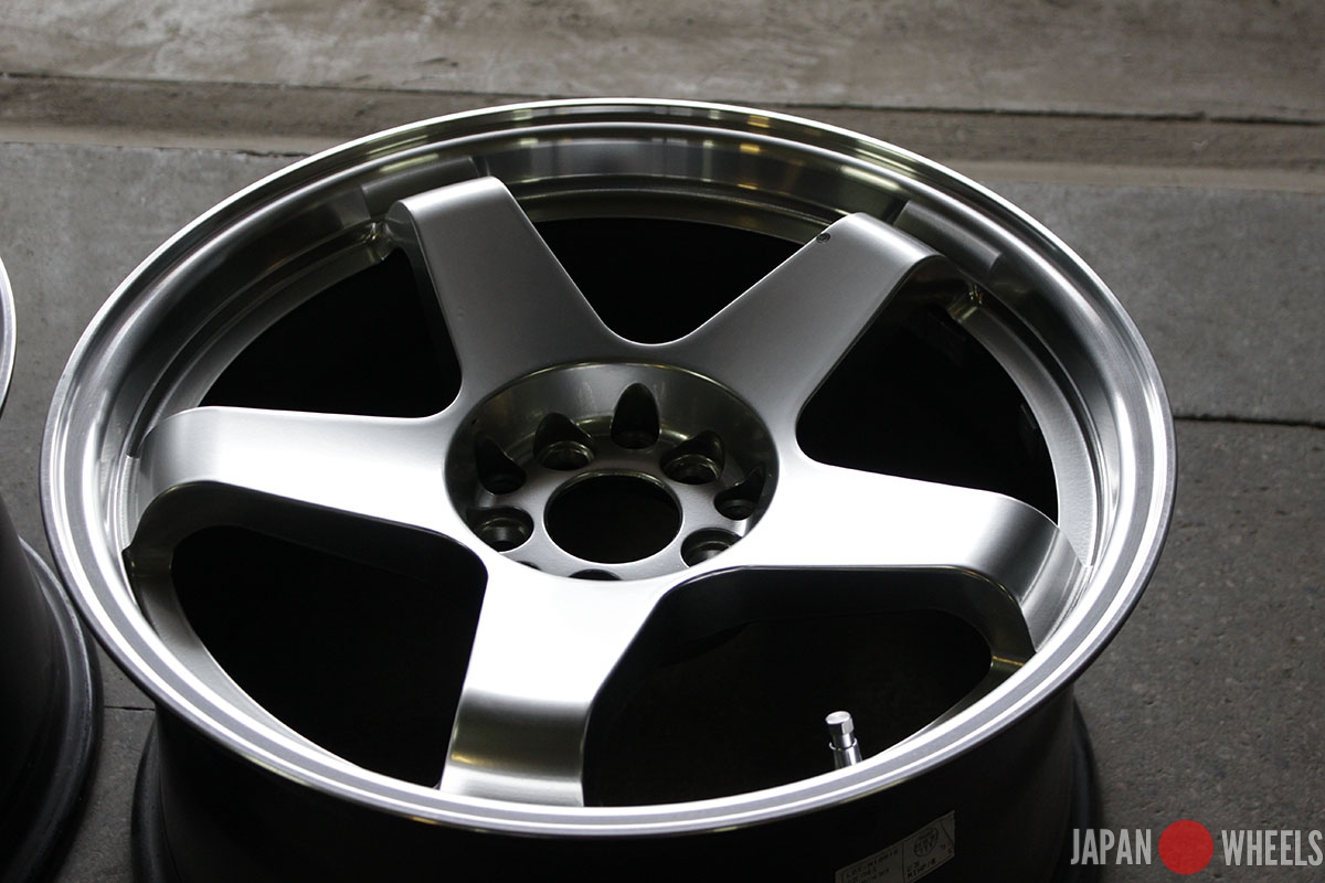 Диски Uras пара - Japan Wheels